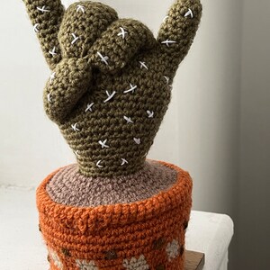 Cactus Hand CROCHET PATTERN / Amigurumi Cactus PDF English - Etsy