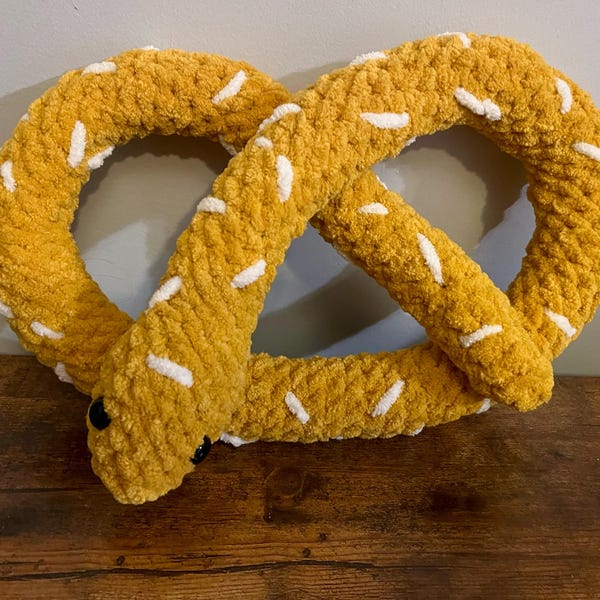 Pretzel Snake Crochet Pattern - Etsy