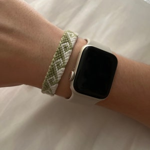 Customisable Knotted Flower String Friendship Bracelet - Etsy