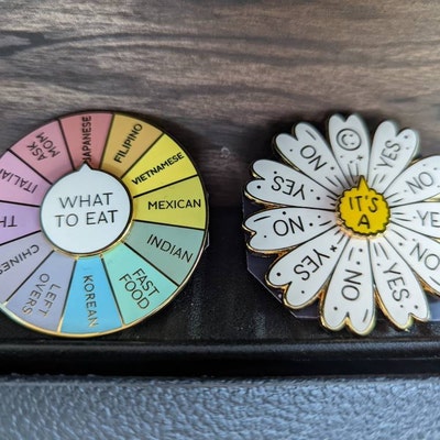 Spinning Daisy Plant Pin Interactive Pin Spinning Pin - Etsy