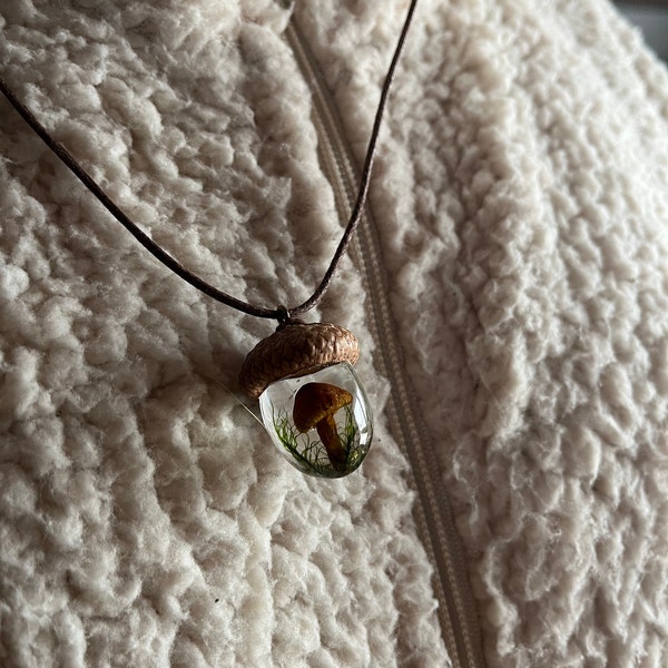 Natur Pendant, Botanic Pendant, Acorn Pendant, Acorn Mushroom and Moss ...