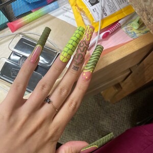 Cash Money Neon Green Press on Reptile Nails Neon Nails Summer - Etsy