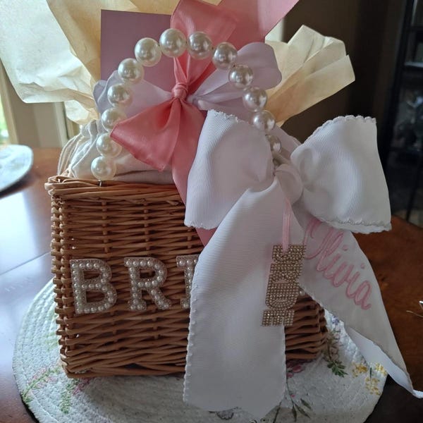 Monogrammed Flower Sash, Embroidered Sash, Spring Wreath Sash, Tulip ...