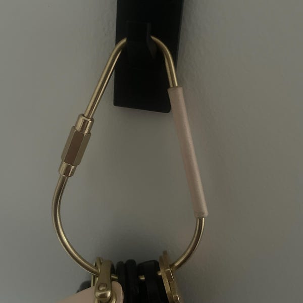 Blue mango Fob Case Practical and Stylish Key Organizer for ...