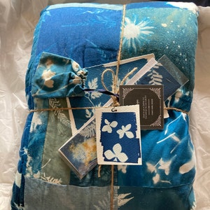 Cyanotype Garden Quilt - Etsy