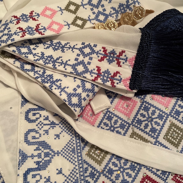 Palestinian Thobe Dress Tatreez White and Blue With Tarha Headpiece ...