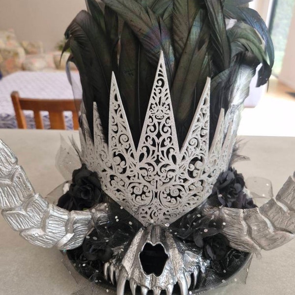 Majestic Black and Gold King Top Hat With Horns and Feathers – Elegant ...