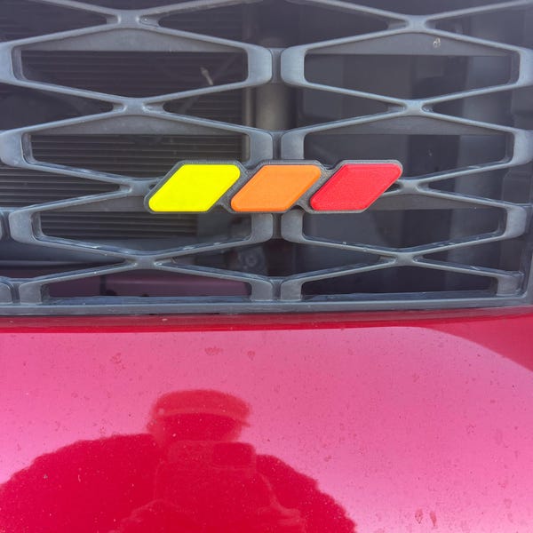 Toyota Tri-color Grille Badge Emblem. (LIFETIME WARRANTY) Tacoma ...