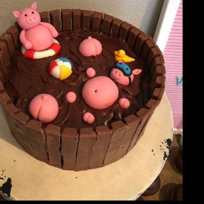 Fondant Pigs Cake Toppers Fondant Pig in Mud Fondant Pig Farm Party ...
