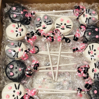 Cat Oreo Cookie Pops / Cat Birthday Party Favor / Chocolate Covered ...