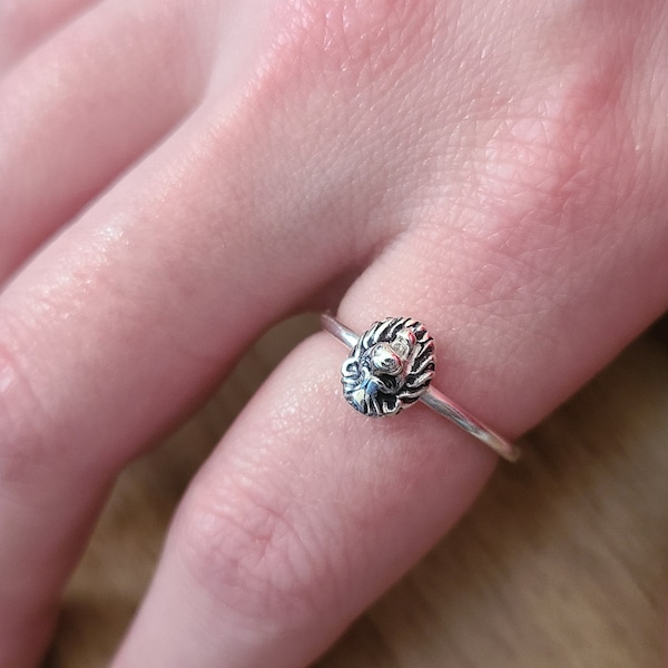 Minimalist Lion Ring, Leo Sterling Silver Ring, 14K Gold Ring, Stacking Ring, Midi Ring, Gift ...