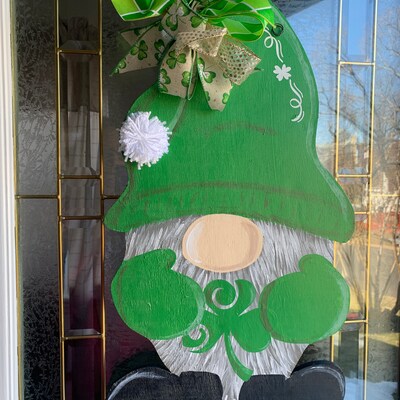 Gnome St Patrick's Day Door Hanger. St Patrick's Day Gnome Door Hanger ...