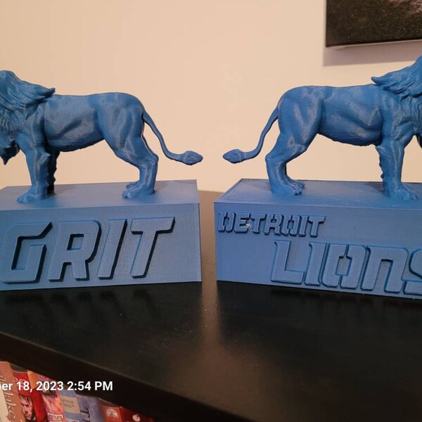 Detroit Lions Grit Statue - Etsy UK