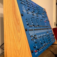 Native Instruments Maschine Stand // Desktop Rack for Maschine Plus or ...