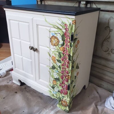 Hand Painted Refurbished Sunflower Coffee Table. Boho/shabby Chic ...
