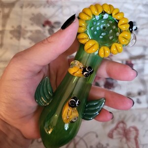 Sunflower Glass Pipe Girly Bee Pipes Beautiful Girly Pipe - Etsy