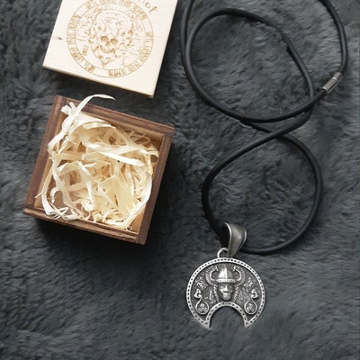 Freya Rune Pendant Norse Necklace Viking Jewelry Women - Etsy