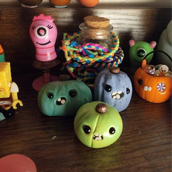 Little Ghosties/ghost Friends/hey Boo/waving Ghosts/glowing Ghosts ...