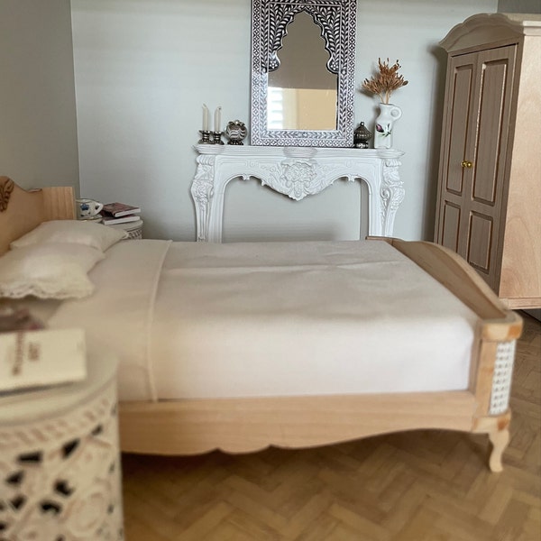Personalised Chess Set for a Modern 12th Scale Dollshouse, Diorama or ...