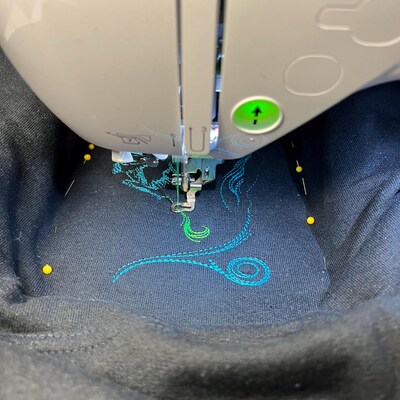 Baby Giraffe Machine Embroidery Design Safari Babies Series 3 Sizes to ...