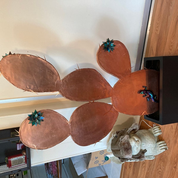 Clear Iridescent Resin Frog Figurine/cottagecore Toad Statue/frog Lover ...