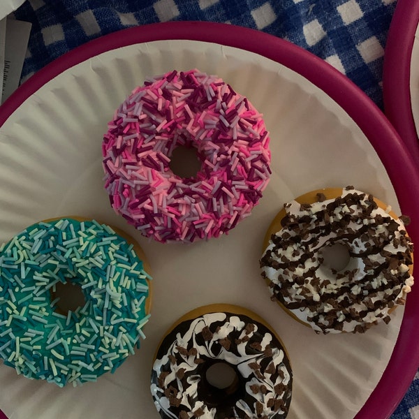 Fake Chocolate Donuts 4 Piece Valentine Theme Iced Mini Donuts Display ...