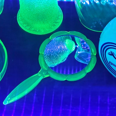 Uranium Glass Fenton Racoon Mint With Sticker - Etsy