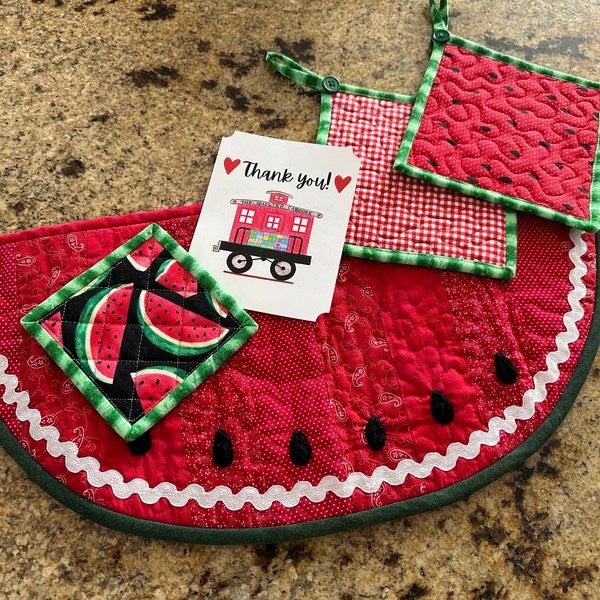 Watermelon Table Mat, Watermelon Table Topper, Quilted Watermelon Mat ...