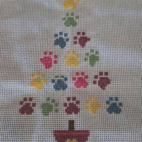 Paw Print Christmas Tree Cross Stitch Pattern, Fun Easy Chart for Dog ...