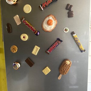 Full Size Four Finger Kit Kat Fridge Magnet - Etsy UK