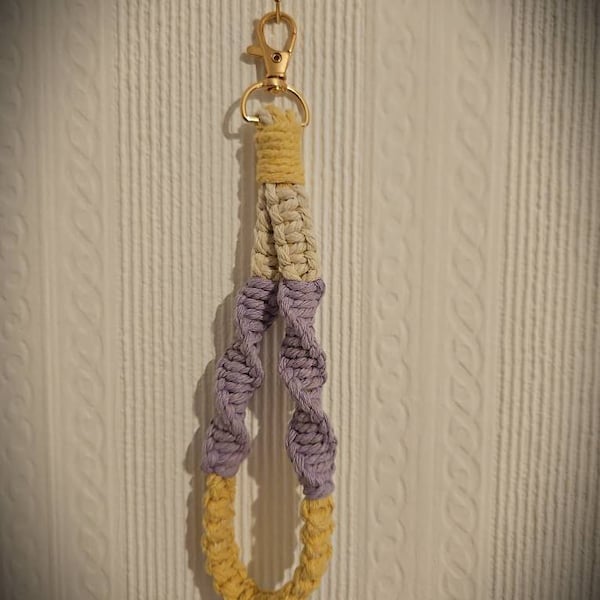BEGINNER LEVEL / Macrame Tutorial / Learn Macrame / Macrame Phone Strap / Macrame Keychain / Diy ...