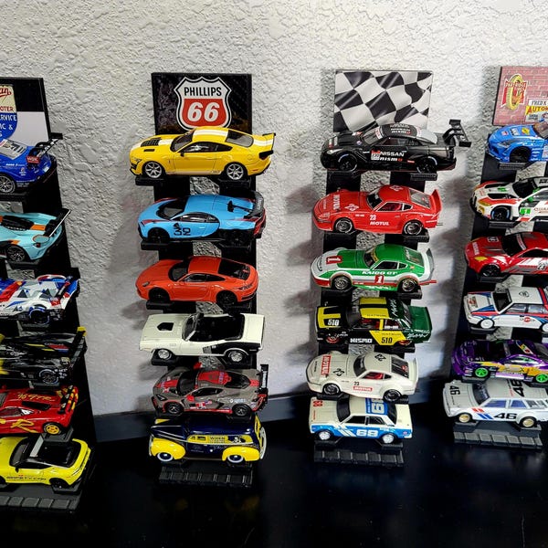 V2 1/64 Scale Dicast 3 Car Stand Hot Wheels Display - Etsy