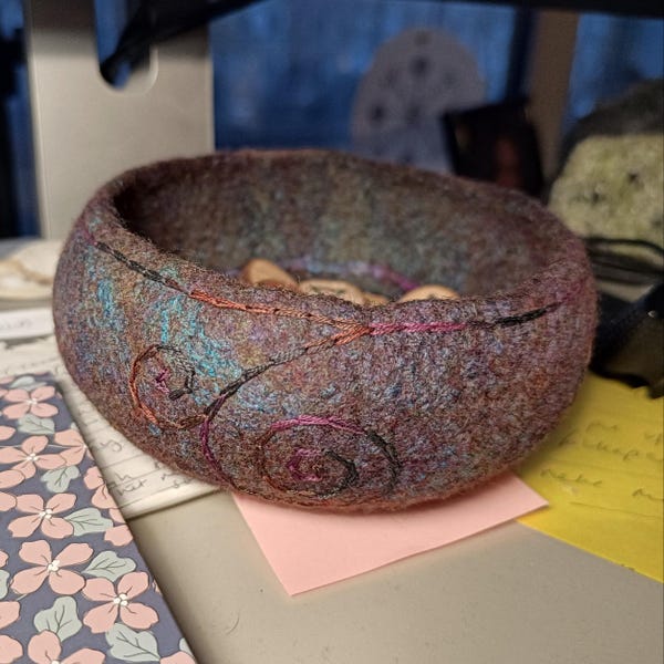 Hand-felted Bowl 'cornflower' Large Round Floor Bowl as Hyggelig ...