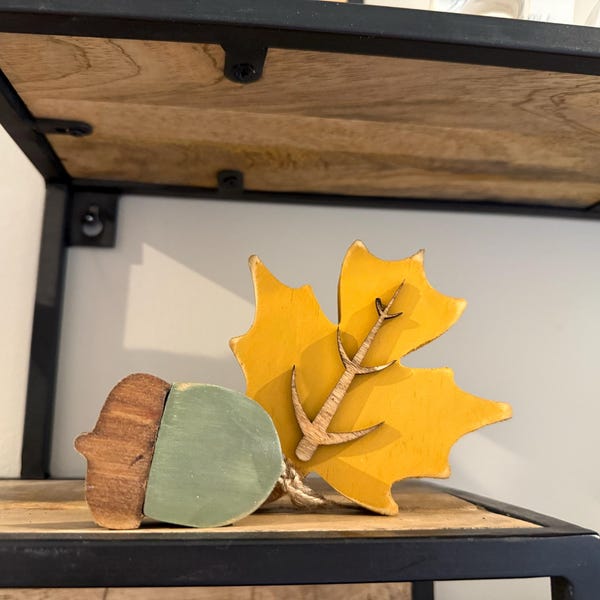Wood Fall Leaves Rustic Maple Leaf Thanksgiving Decor Orange Gold Green ...