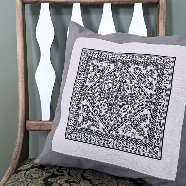 Blackwork Intricate Crystal Cathedral - Etsy