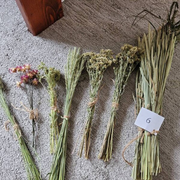 Victorian Gothic Bridal Bouquet Arrangement Black Thistle Linen White ...