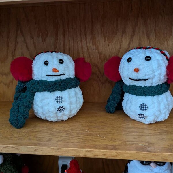 Hand Knit a Panda Plushie | Soft Plushie Finger Knitting Pattern ...