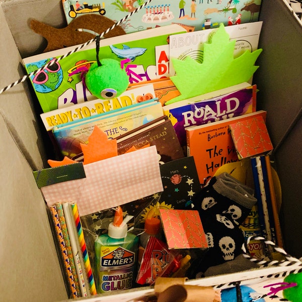 Book Fair in A Box - Etsy Canada