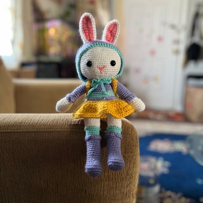 Spring Court Granny Square Crochet Pattern DIY Yarn Fiber Art Tutorial ...