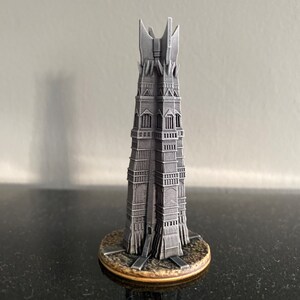 Dune Sandworm Facing Paul Atreides Shai-hulud 8K 3D Printed Resin Model ...