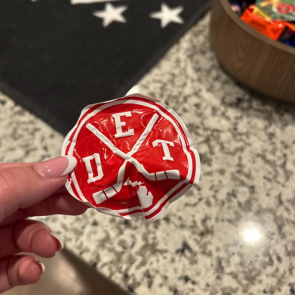 Detroit Hockey Emblem Red Round Retro DET Window Decal Bumper Sticker ...