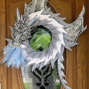 Light up Dragon Wreath Large Green and Yellow, With Wings, Mask, Tail ...