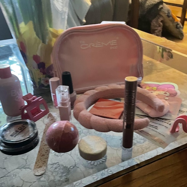 Pink Blossom Mystery Beauty Box, Pink Beauty Box for Teen and Tweens ...