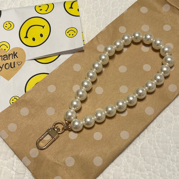 Pearl Keyring, Pearl Keychain, Pearl Phone Charm, AirPod Case Key Ring ...