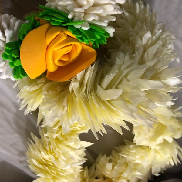 Artificial Yellow and White/ off White Vaarmala Garland Haar for Any ...