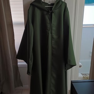 Silver Cloak With Large Hood, Gray Faux Fur Trim, and Metal Clasp ...