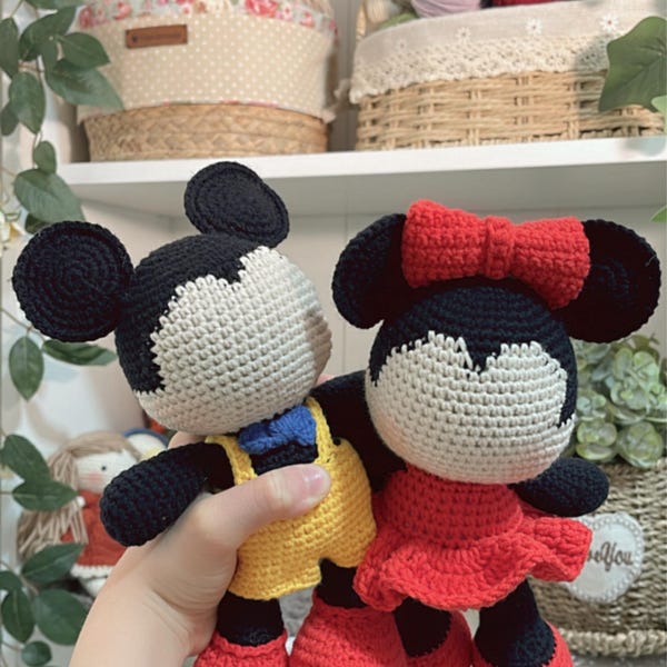 Mika the Mouse | Amigurumi Crochet Pattern by Linhas De Algodão ...