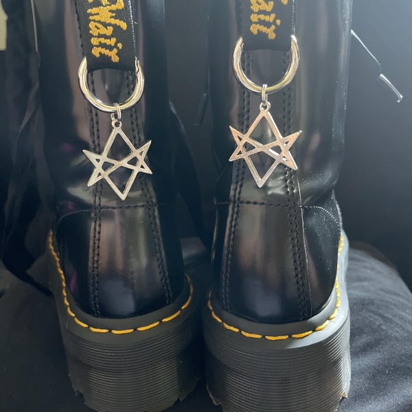 Cherry Skull Barbed Wire Dm Boot Chains - Etsy