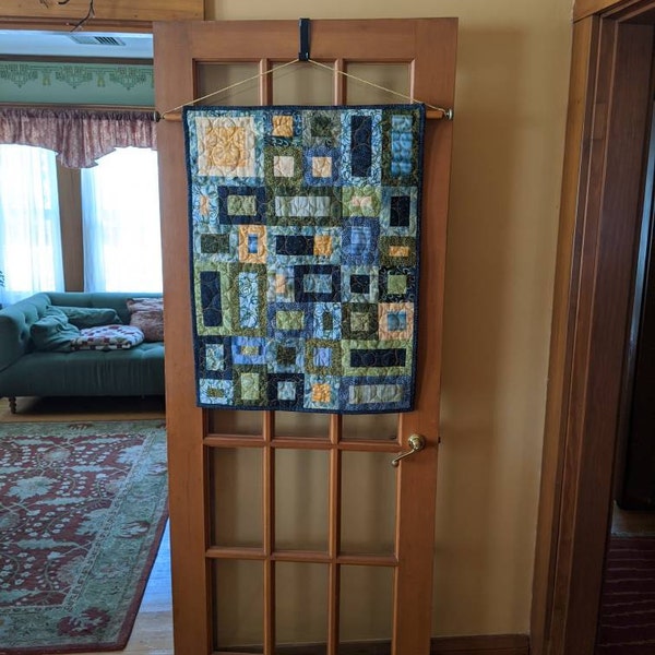 18" - 28" Stained Hanging Rod for Quilt, Tapestry, Banner, Wall-hanging ...