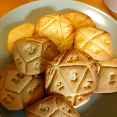 Dice Set of 6 RPG Medieval Fantasy Dnd D&D Dungeons and Dragons Cookie ...